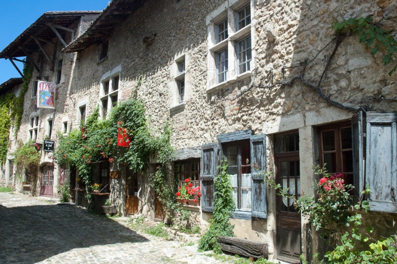 Pérouges | kimandtodd.com